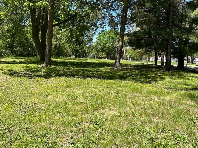 602 9th Ave W