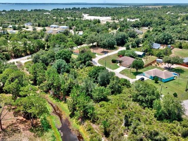 602 Coolidge Ave NE, Lake Placid, FL 33852
