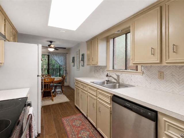 602 Cache Cove A