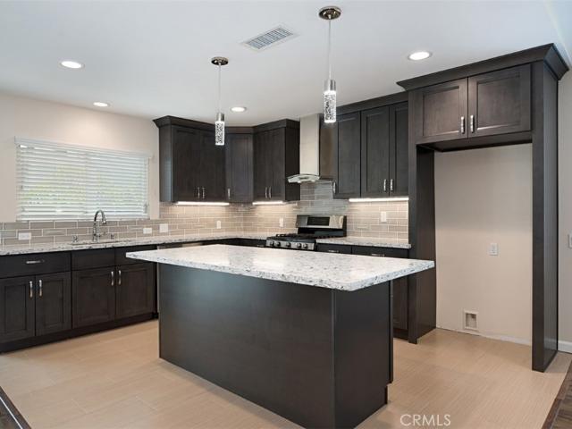 602 Carnation