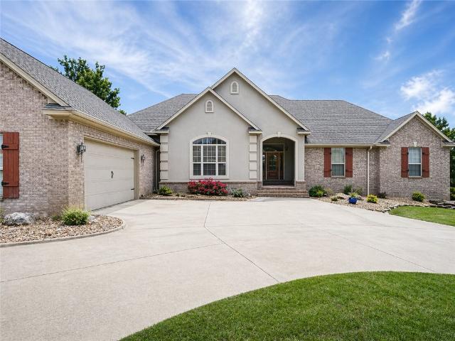 602 Castlegate Loop
