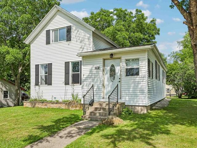 602 Cedar St, Wisconsin Dells, WI 53965