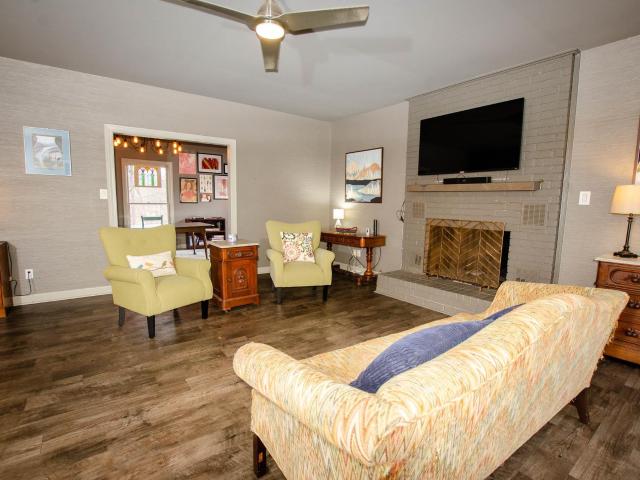 602 Arrowhead Drive