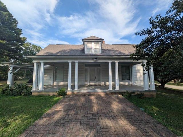 602 Avenue 2 NE, Atkins, AR 72823
