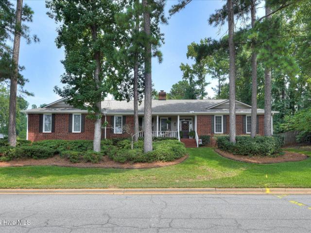 602 Branett Way