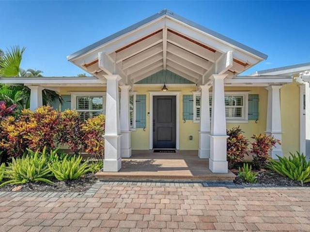 602 Buttonwood Dr, Longboat Key, FL 34228