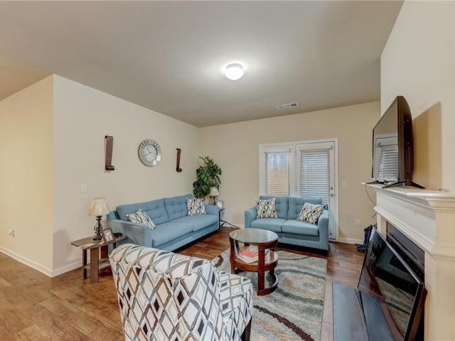 602 Dodson Lake Court