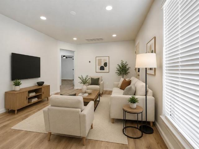 602 E Rickenbacker Drive