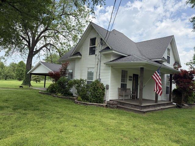 602 E Sanders St, Miller, MO 65707