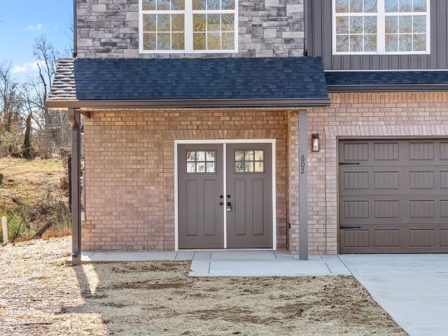 602 Eva Dr
