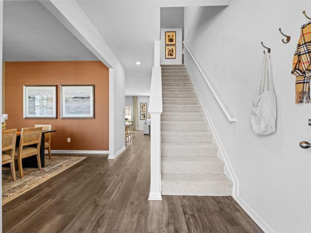 602 Hillock Court