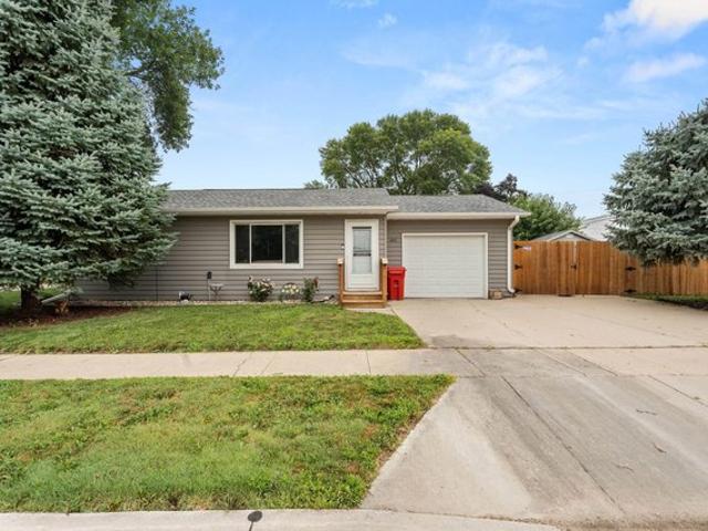 602 Jefferson St, Vermillion, SD 57069