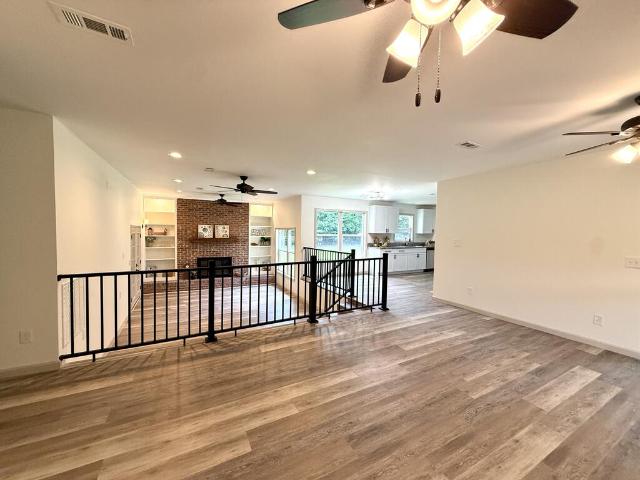 602 Lakewood Dr