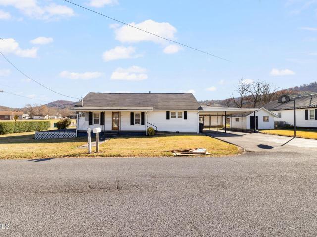 602 Monroe St, Erwin, TN 37650 | MLS #9988 | Compass