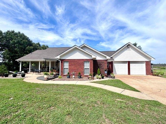 602 McCormick Rd, Grenada, MS 38901