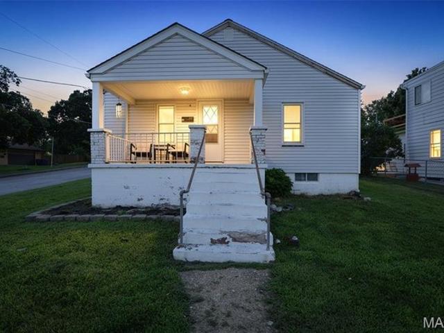 602 N 5th St, De Soto, MO 63020