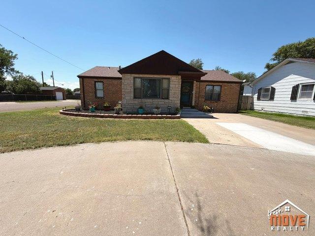 602 N Calhoun Ave, Liberal, KS 67901