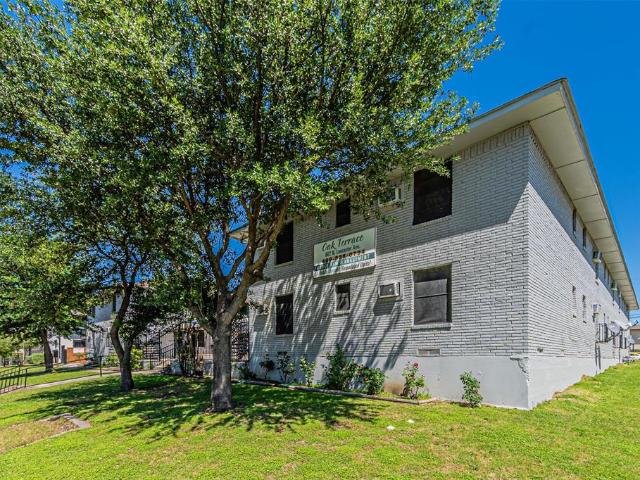 602 N Lancaster Avenue