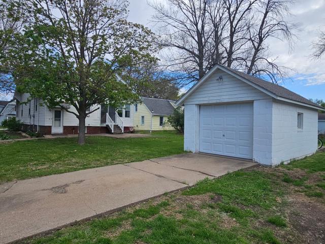 602 NE 2nd Street