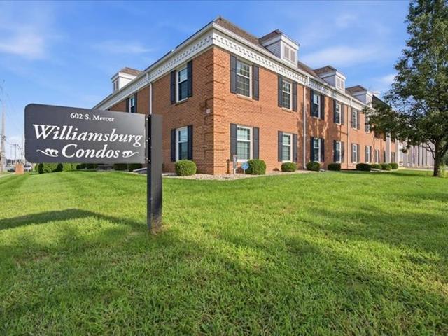602 S Mercer Ave Apt 215, Bloomington, IL 61701