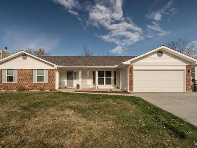 602 Settlers Cir, Saint Peters, MO 63376