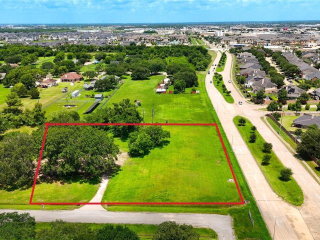 602 Sycamore Rd, Richmond, TX 77469 | MLS #11789 | Compass