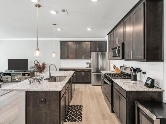 602 Picnic Pl, Hillsborough, NC 27278