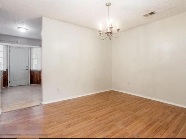 602 pine tree trail