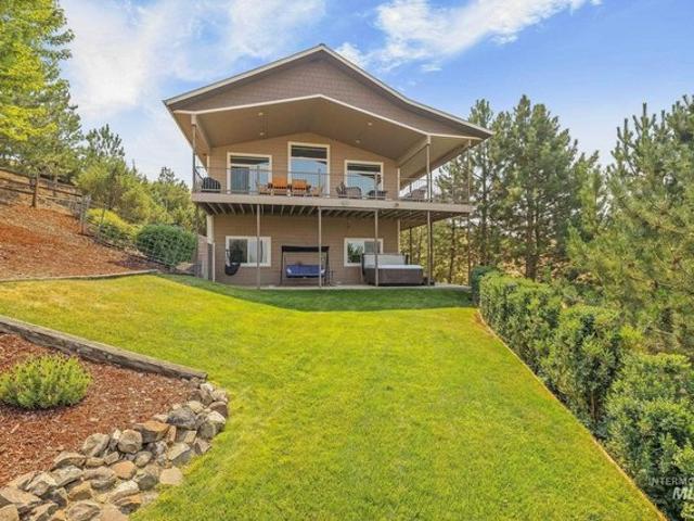 602 Quarry Rd, Asotin, WA 99402