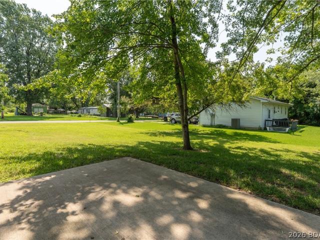 602 W 6th Street