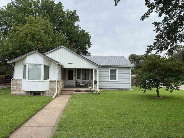 602 W 12th Ave, Hutchinson, KS 67501