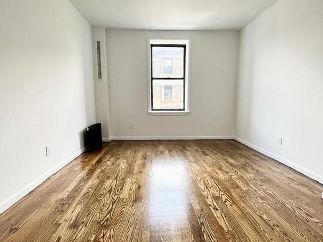 602 W 137 ST Spacious room with so much sunlight