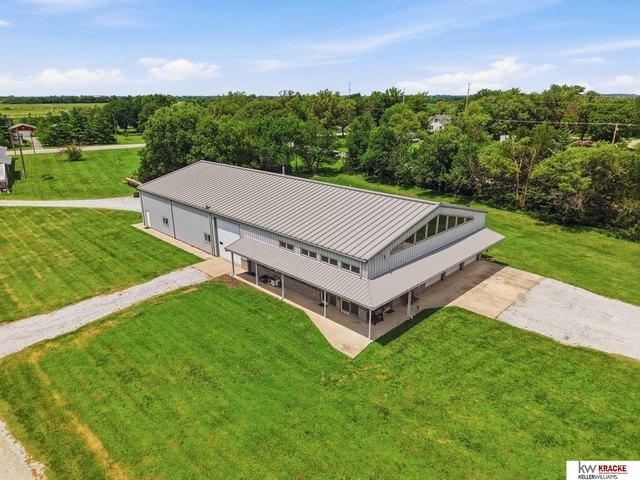 602 W 2nd St, Blue Springs, NE 68318