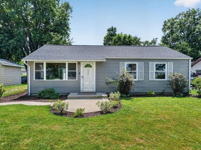 602 W Elm St, New Carlisle, IN 46552