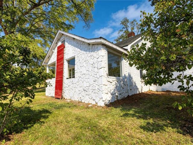 602 W Lake Ave NW, Atlanta, GA 30318 | MLS #7674