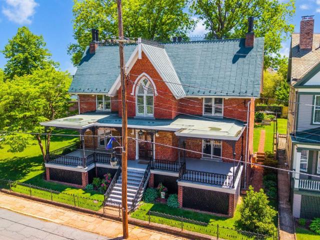 602 Washington Street