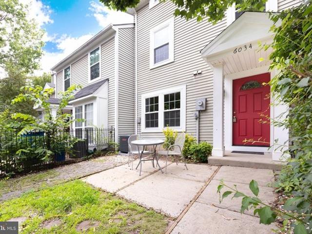 6034 Netherton St, Centreville, VA 20120