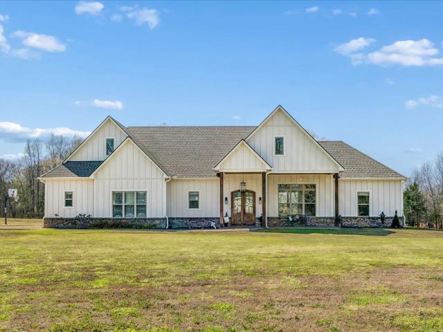 6035 feathers chapel dr