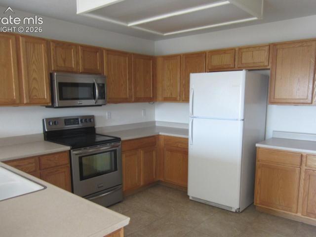 6035 Hombre Court