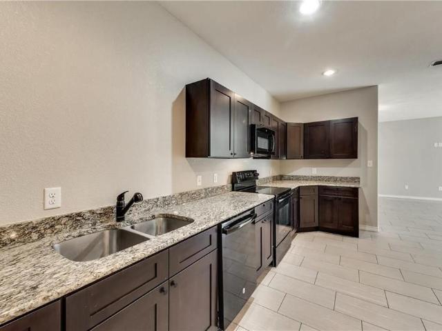 6035 Jennings Drive # 6037