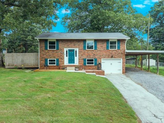 6035 Porter Dr, Harrison, TN 37341