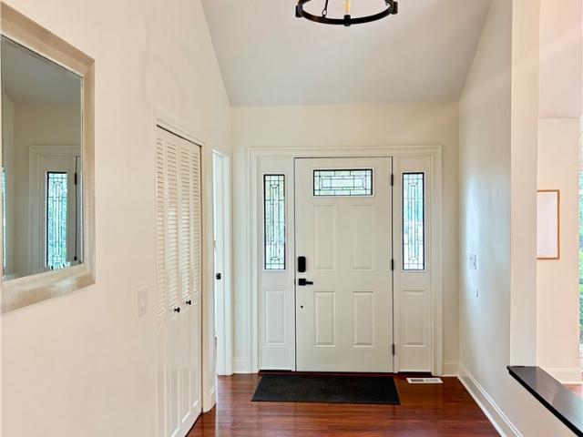 6035 Whitegate Crossing