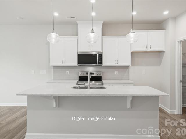 6037 Mallow Crossing Ln, Charlotte, NC 28213 | MLS #4376