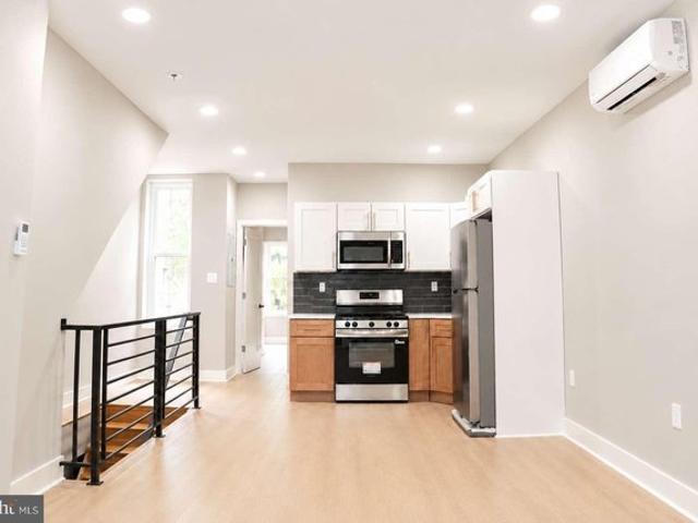6037 Delancey St, Philadelphia, PA 19143