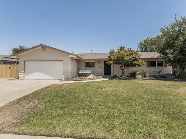 6038 N Roosevelt Ave, Fresno, CA 93704