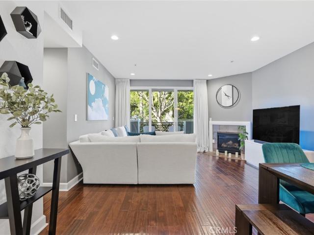 6038 Carlton Way, Unit 101, Los Angeles, CA 90028 | MLS #BB26039