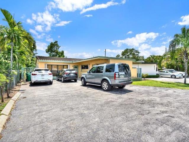 6038 Coral Way, Miami, FL 33155