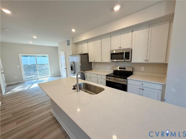 6039 Blue Iris Road