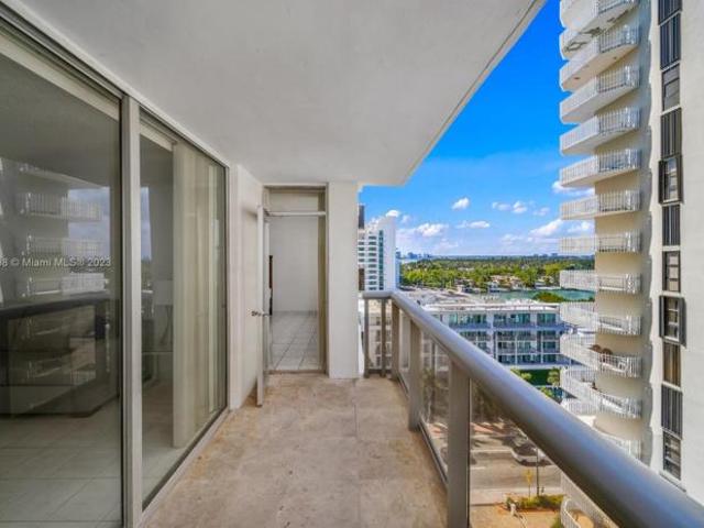 6039 Collins Ave #1207, Miami Beach, FL 33140