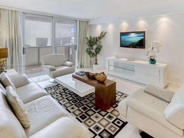 6039 Collins Ave #401 Miami Beach, FL 33140